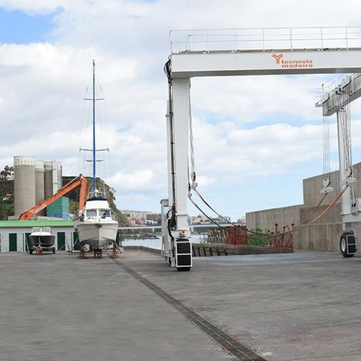 Estaleiro Naval dos Socorridos - TECNOVIA