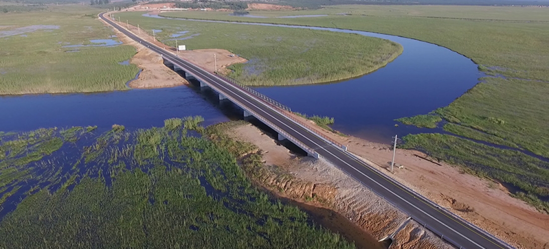 Bridge over the Cuito River and Accesses - TECNOVIA