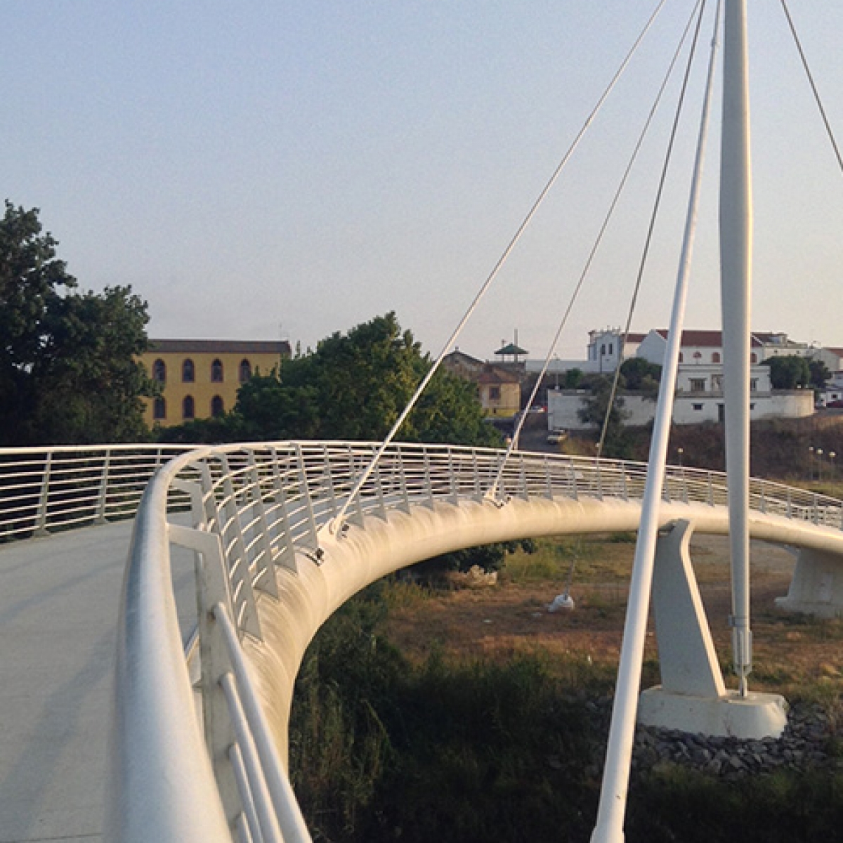 Ponte Pedonal sobre o Rio Mira - TECNOVIA